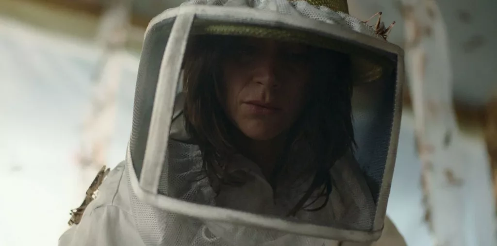 The Swarm (2020) Review: Disgustingly Mind-Blowing | Leisurebyte