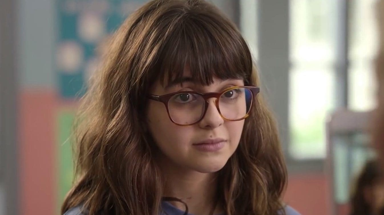 Netflix's Confessions Of An Invisible Girl Review: Another Heartfelt ...