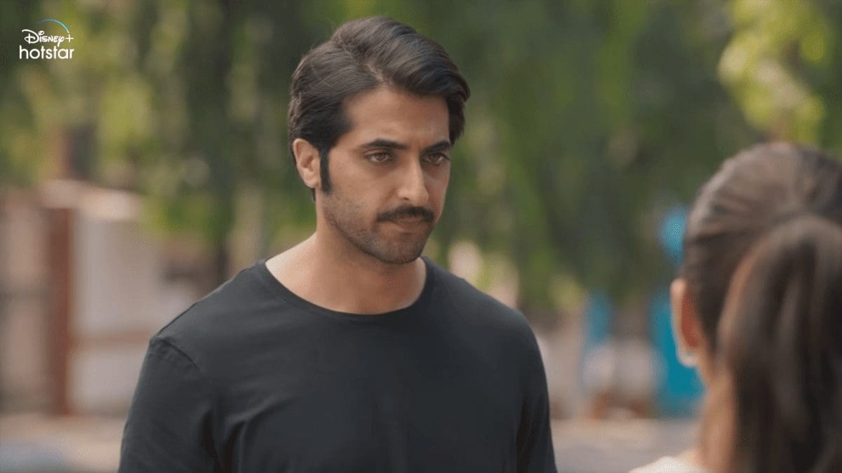 Dil Bekaraar (2021) Review: Raj Babbar-Starrer Has Its Ups and Downs