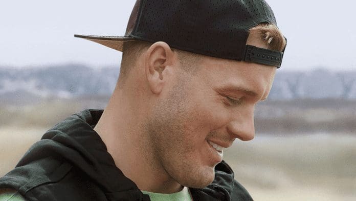 Coming Out Colton (2021) Review: Bachelor Alumni Colton Underwood ...