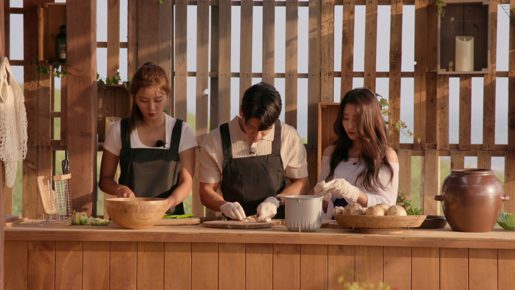 Single's Inferno Season 1 Review | Leisurebyte