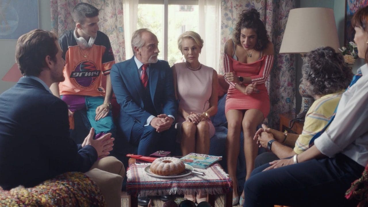 The Perfect Family (2022) Review: Light-hearted and Entertaining ...