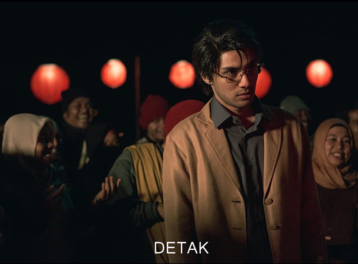 Detak (2021) Review: Della Dartyan, Refal Hady in a Silliness Like No ...
