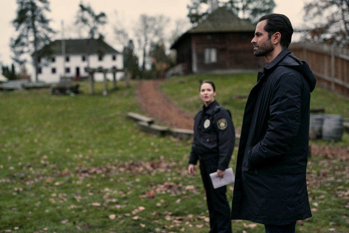 Devil in Ohio Review: Satanic Cults, Teenage Drama and Troubled ...