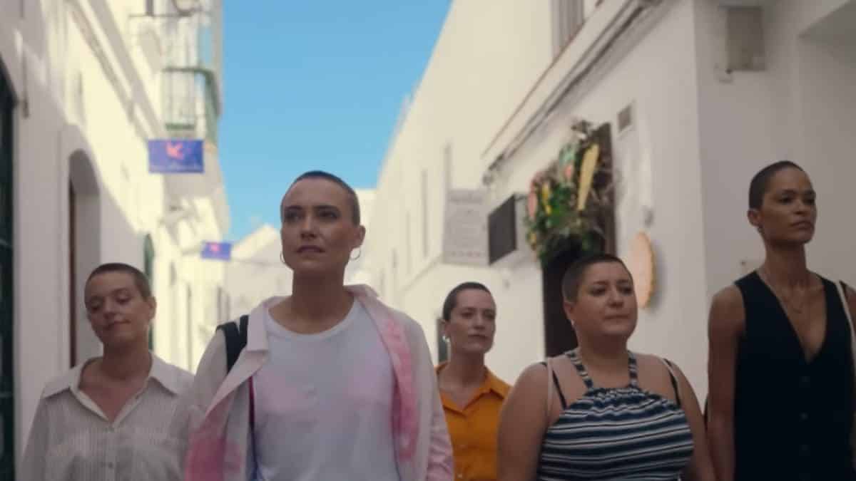 The Girls at the Back Trailer: Girls Trip For a Heartfelt Reason ...