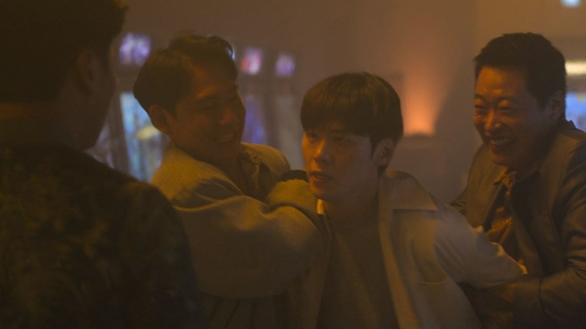 Shadow Detective Episode 1 Recap and Review: New (Old) Detective On the ...