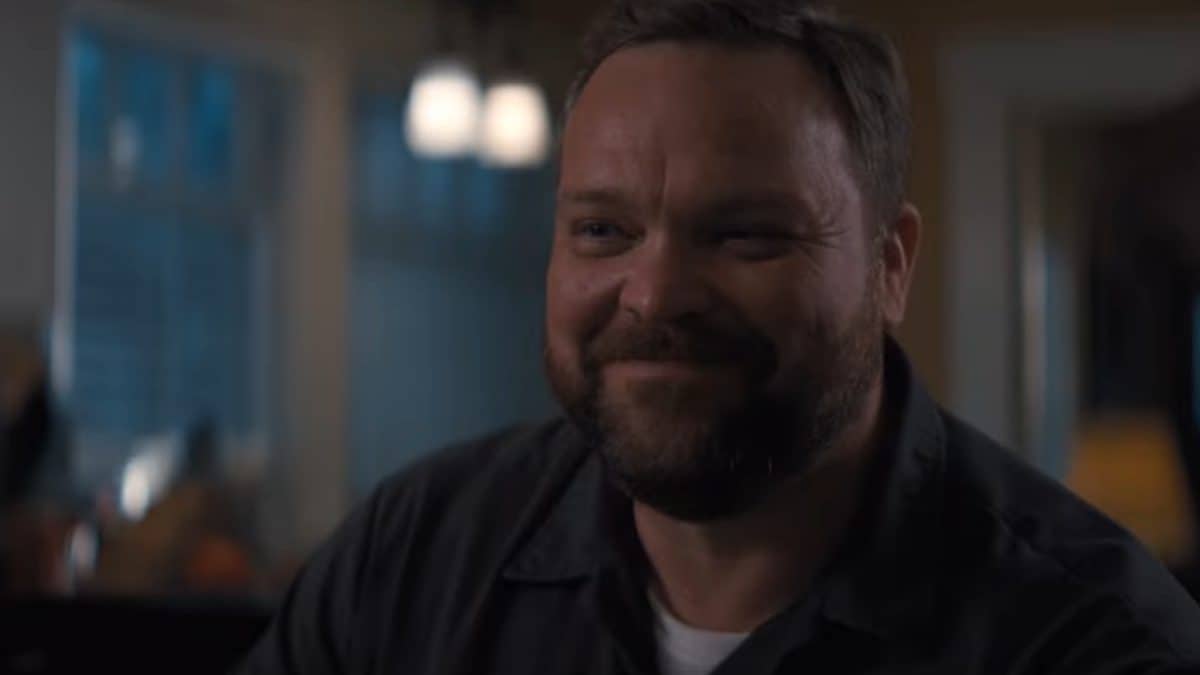 A Christmas Mystery Ending Explained: Does Violet Finally Solve the ...