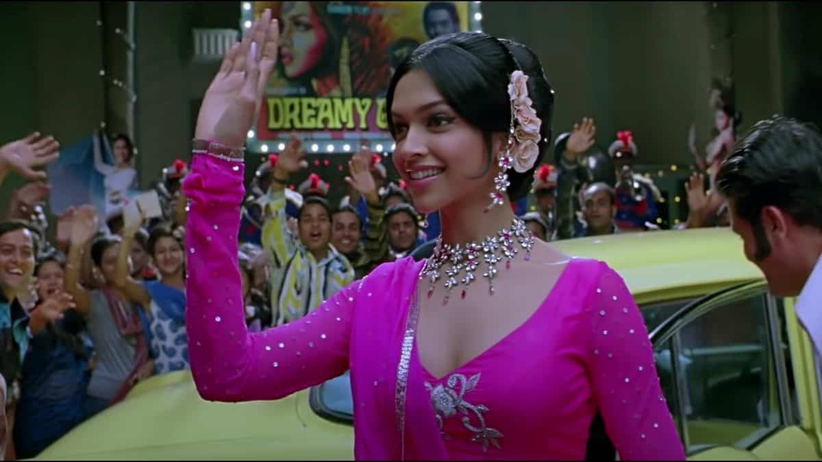 5 Times Deepika Padukone Swept the Audience With Her Stellar ...