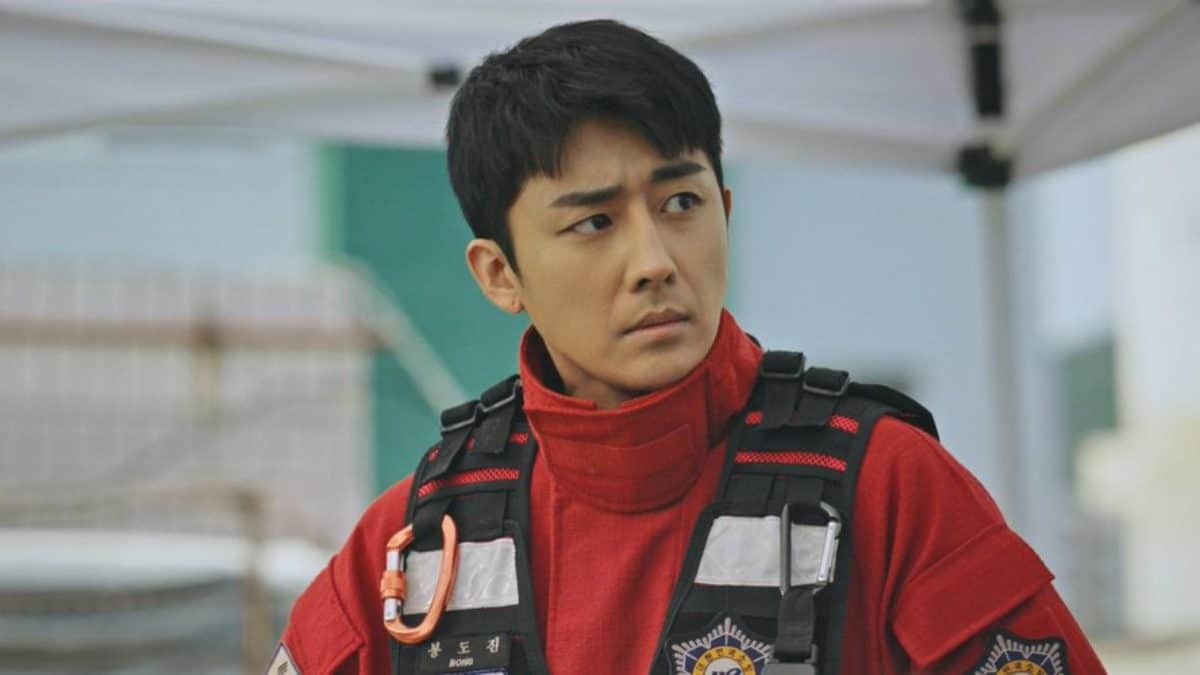 The First Responders (Ep 1-3) Review: A Cop Who Is All Action and No ...