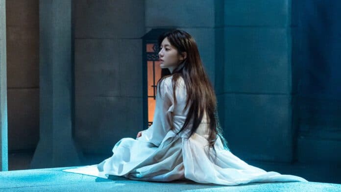 Alchemy of Souls 2: Go Yoon-jung as Naksu in New Stills