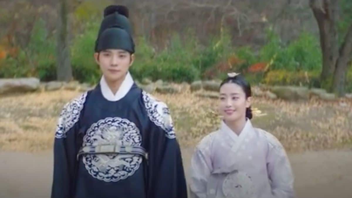 Under The Queen's Umbrella Episode 16 Recap and Review: Perfect Happy ...