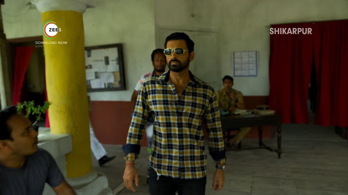 Shikarpur Review: A Murder Mystery That Doesn't Shy Away From Humour ...