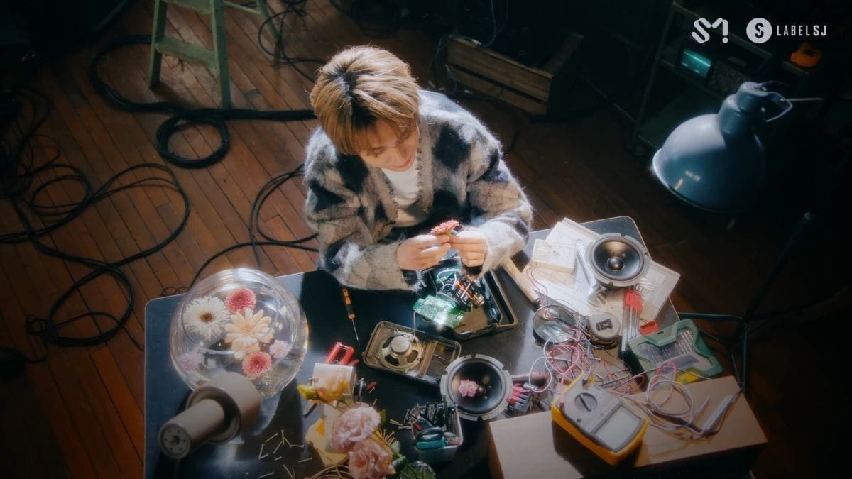 Floral Sense MV: Super Junior's Yesung and aespa's Winter Bloom in a ...