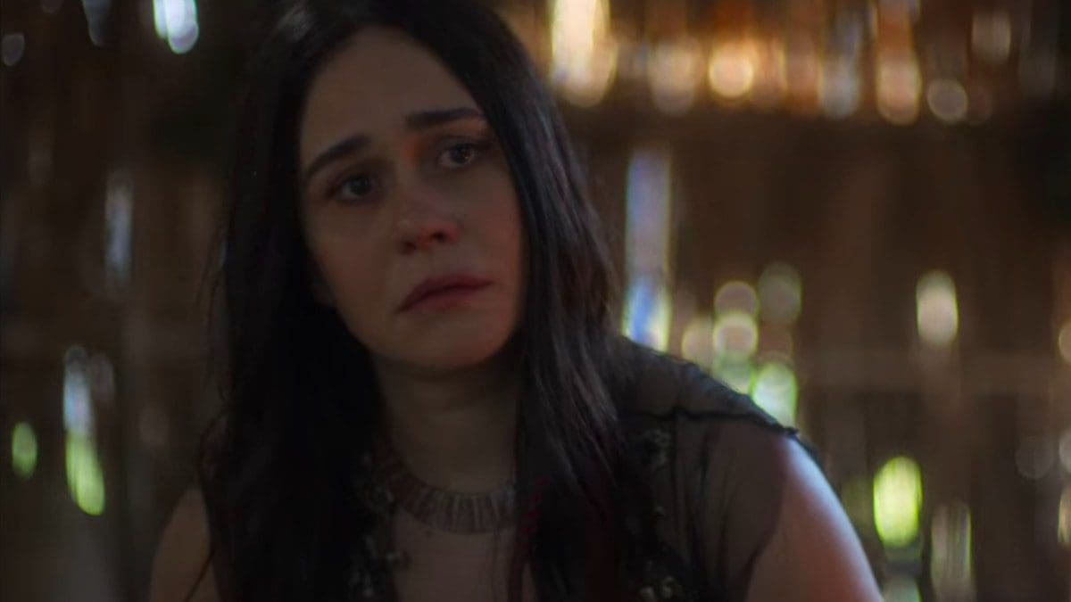 Invisible City Season 2 Ending Explained: Did Eric Save Luna? What ...