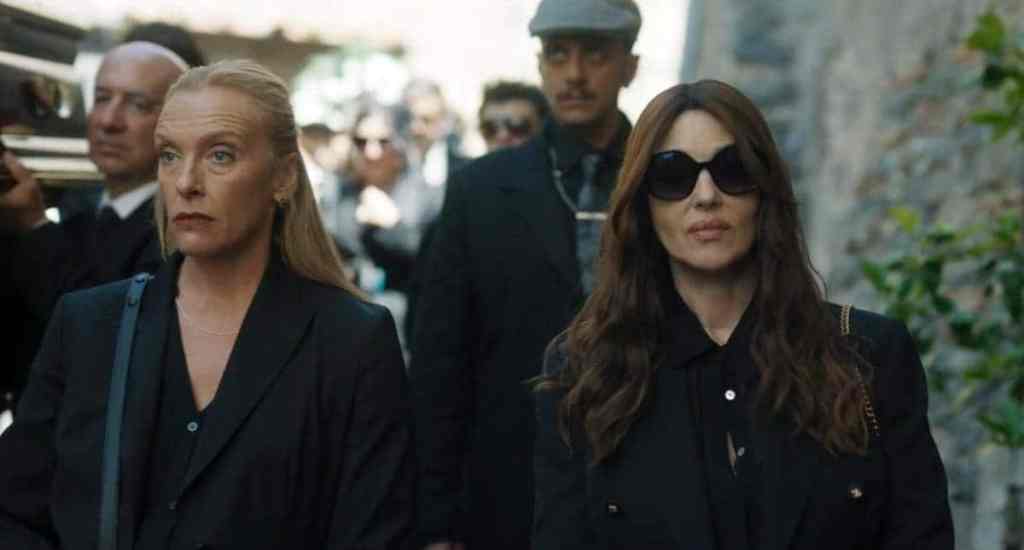 Mafia Mamma Trailer Breakdown: Toni Collette Transforms From Suburban ...