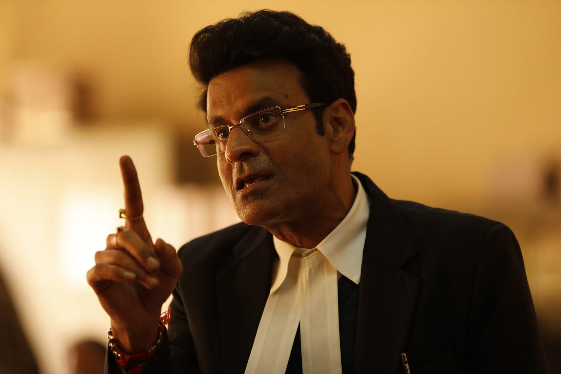 Sirf Ek Bandaa Kaafi Hai Review: Manoj Bajpayee Film is Emotional and Dramatic | Leisurebyte