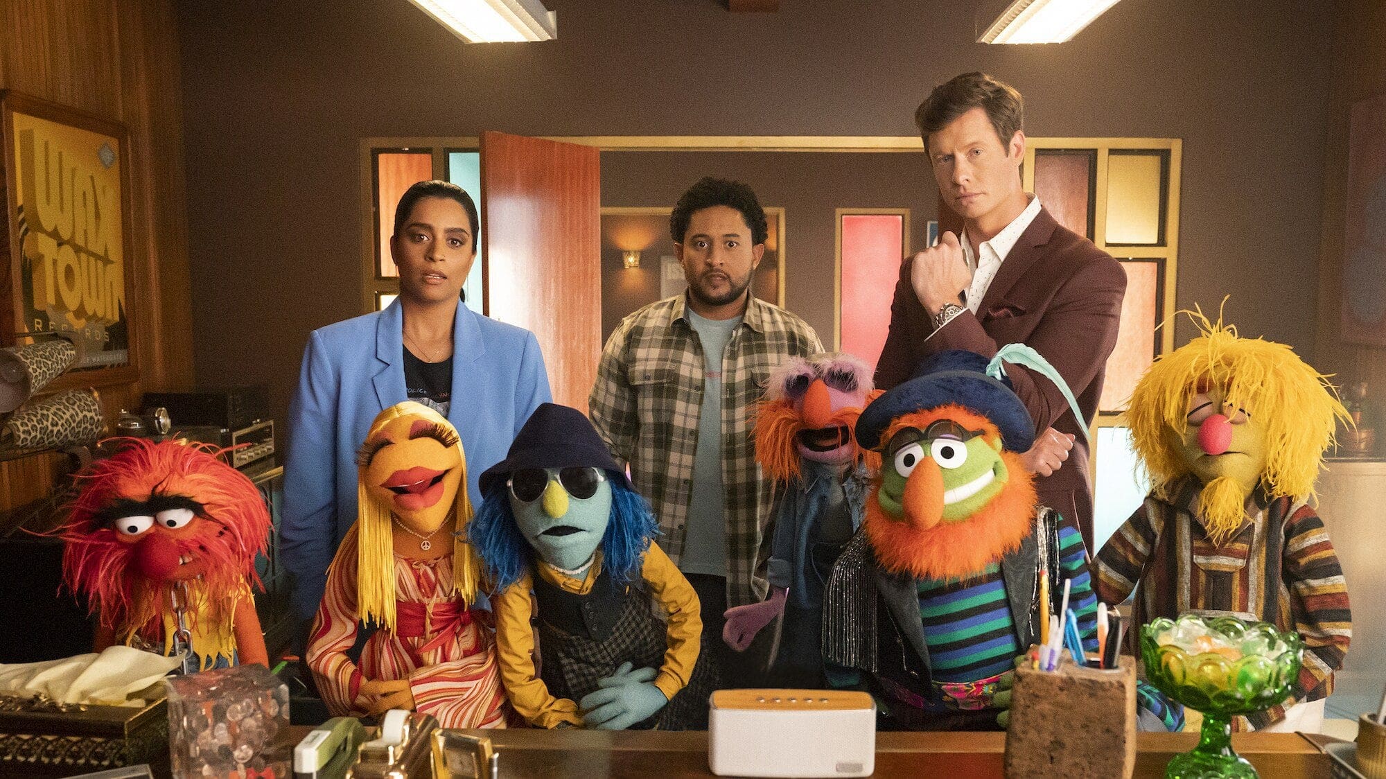 The Muppets Mayhem Review: Rock and Roll Band All Set to Break the Roof ...