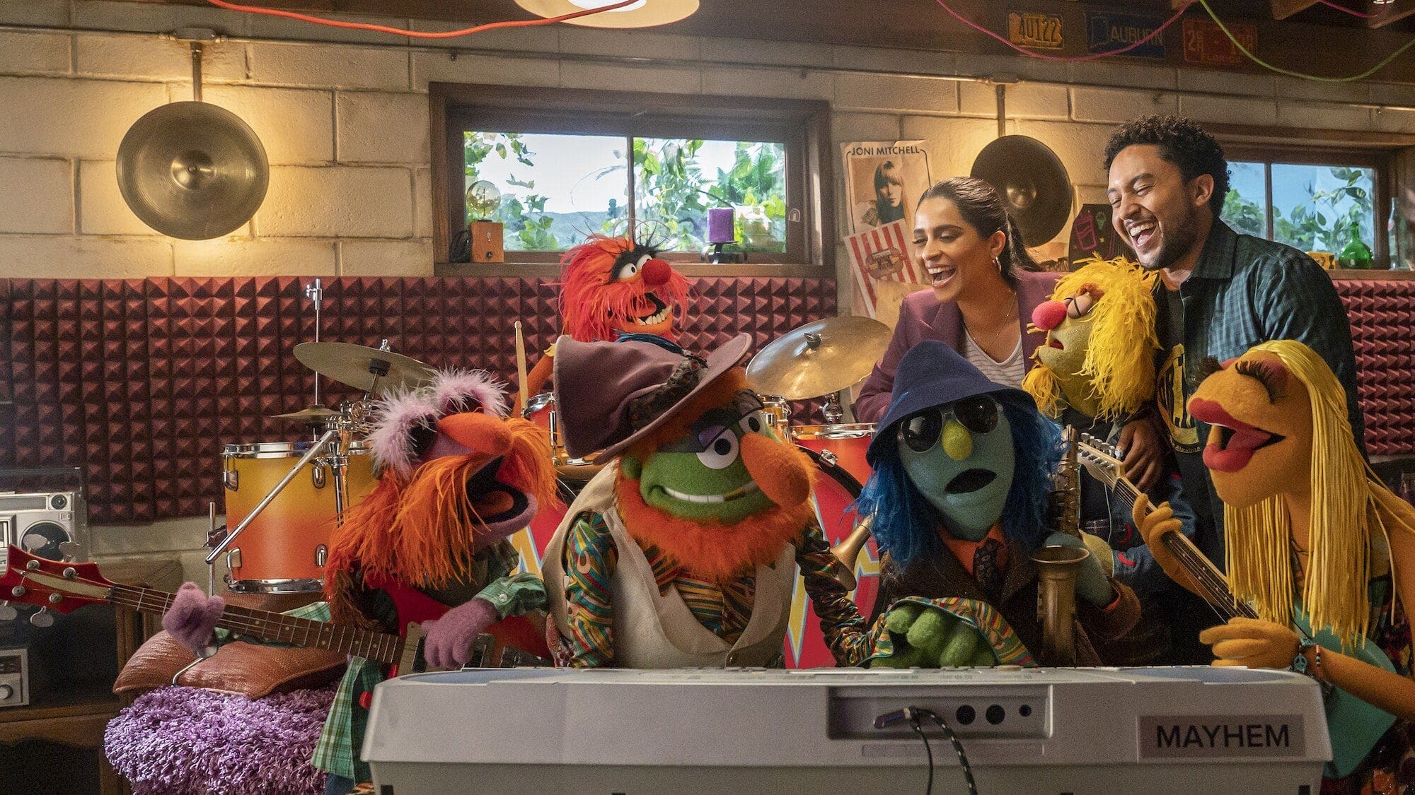 The Muppets Mayhem Review: Rock and Roll Band All Set to Break the Roof ...