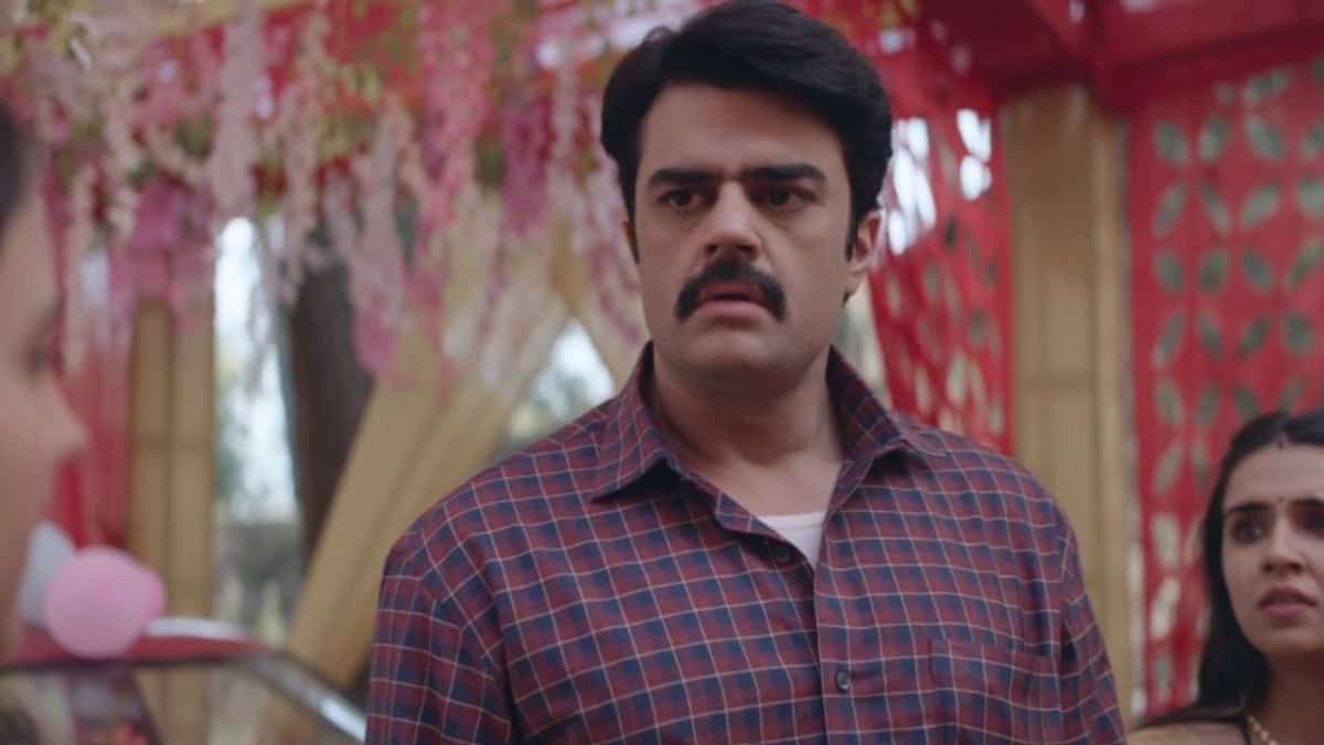 Rafuchakkar Episodes 1 and 2 Review: Conman's Different Shades ...