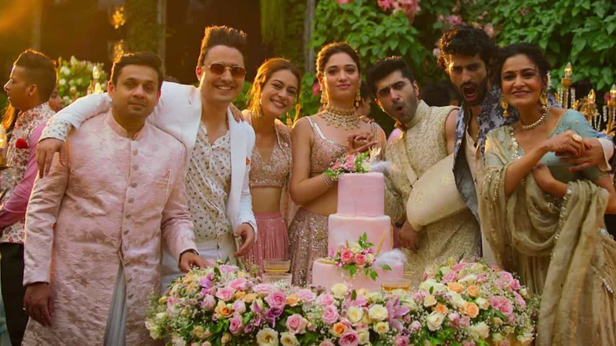 5 Reasons to Stream Jee Karda: Friendships, Drama and Love and More ...