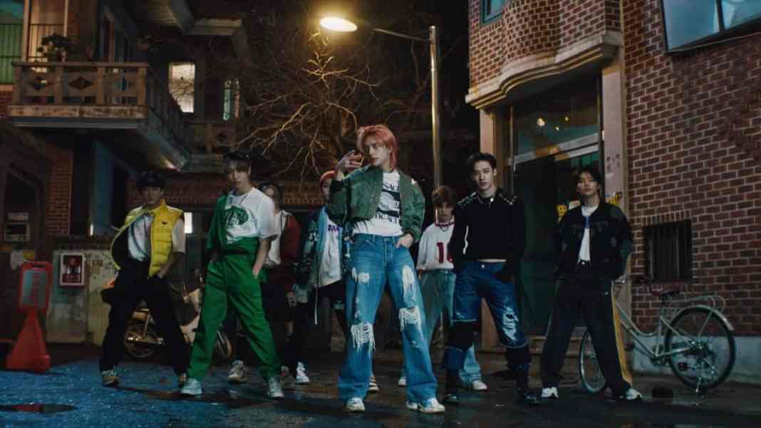 Stray Kids 5 STAR Album Review by Netizens: STAYs Approve the Risky ...