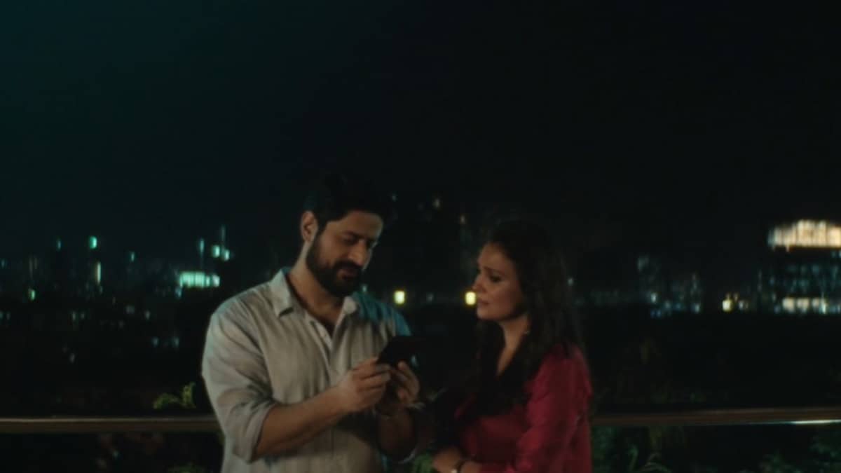 Ishq-E-Nadaan Review: A Beautiful Love Tale That's Stuck in Time Gets Ruined By a Sub-Plot ...