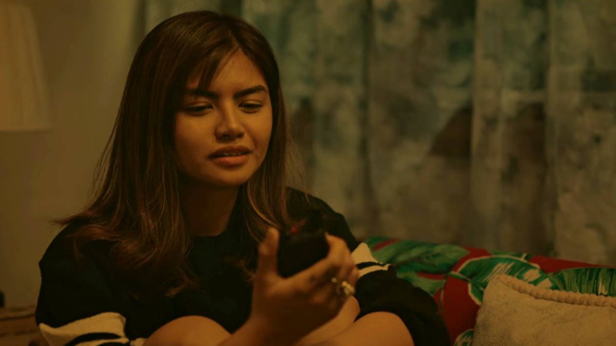 Love You Long Time Review: A Nice Romance That Is Both Time-Bending and ...