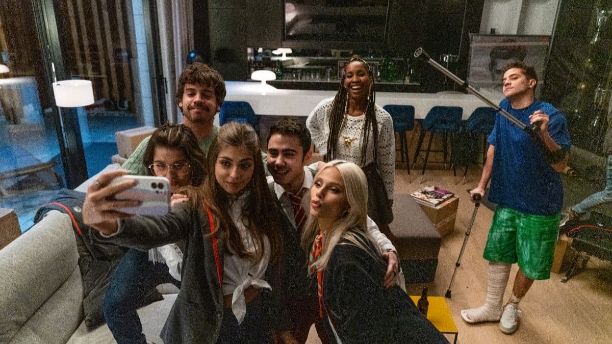 Elite Season 7 Review: Netflix's Teenage Erotica Show Has Stopped Making Sense! | Leisurebyte