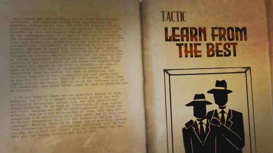 How to Become a Mob Boss Review: Verbose Peter Dinklage Narration Zooms ...