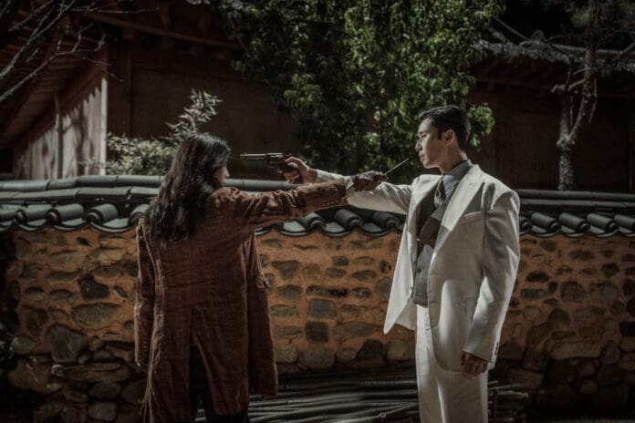 Gyeongseong Creature Review: Park Seo-joon and Han So-hee Take the ...