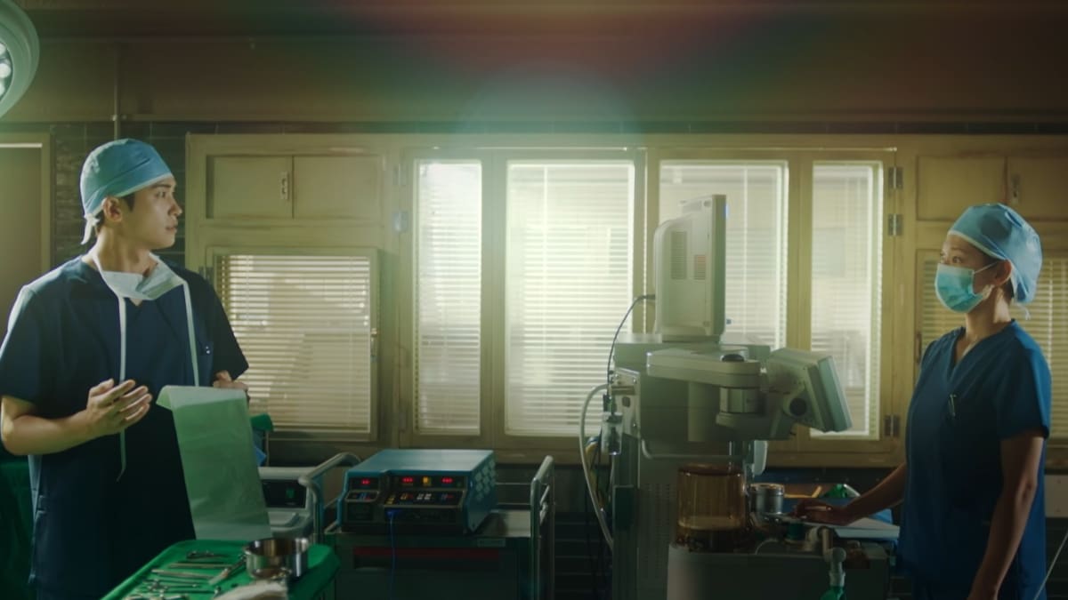 Doctor Slump Episode 9 Recap and Review: Jeong-woo Returns to Work With ...