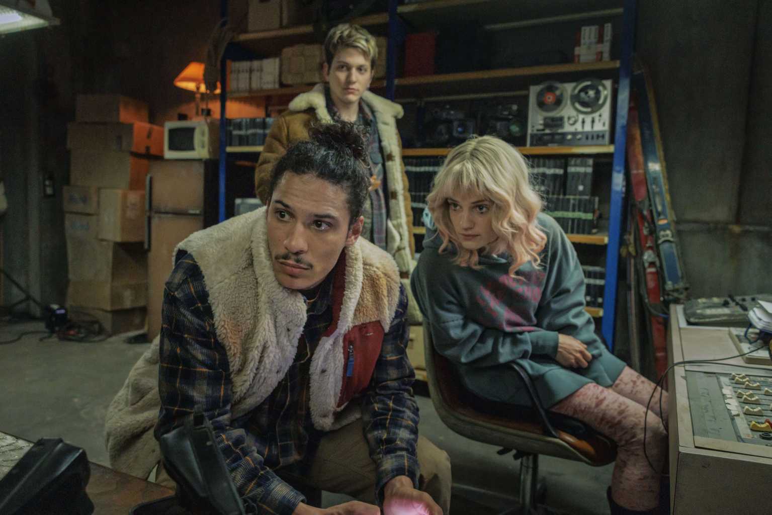 Anthracite Review: Clément Penohat's Netflix Series is an Engaging ...