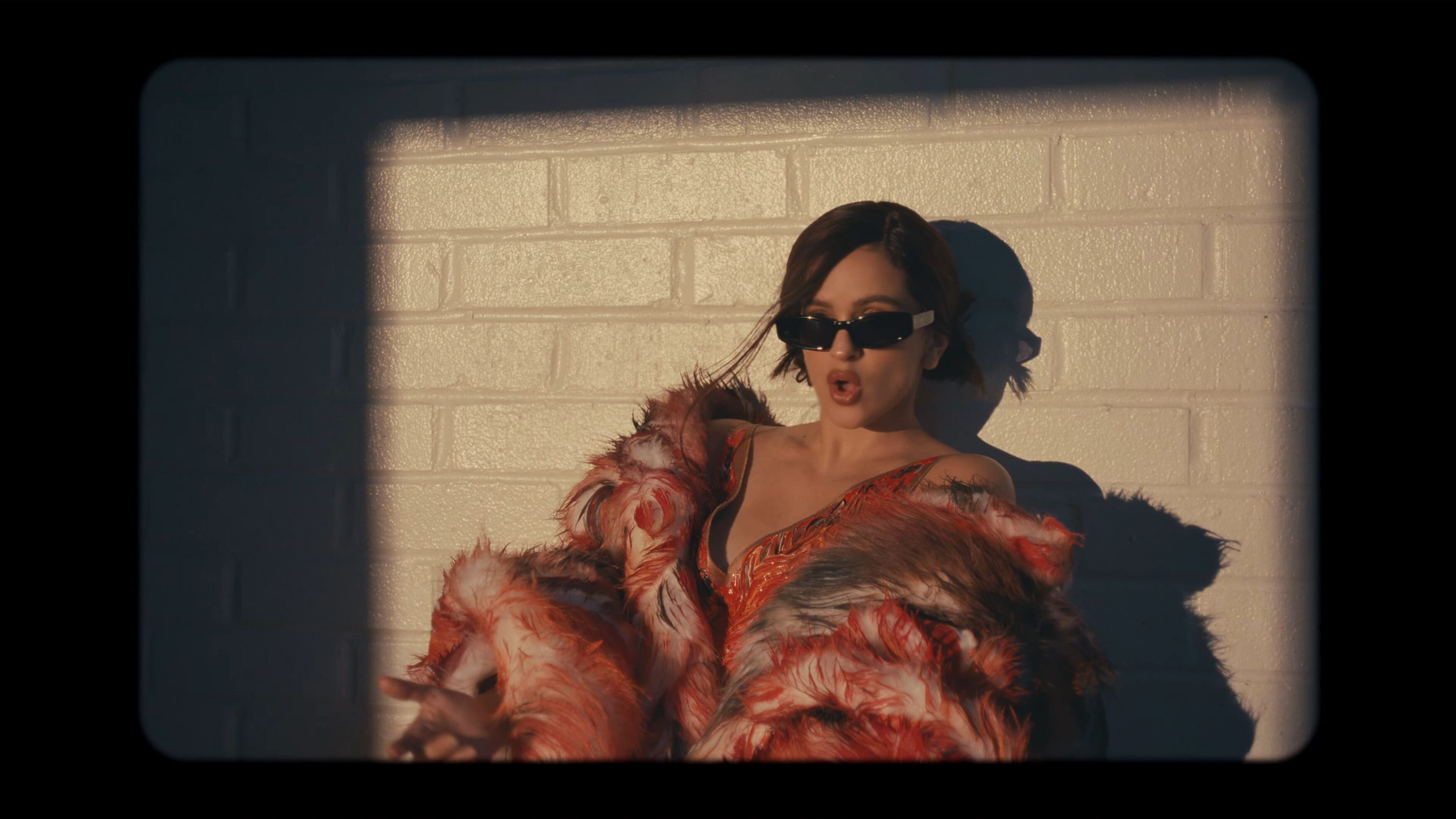 Lisa NEW WOMAN MV feat. Rosalía Review | Leisurebyte