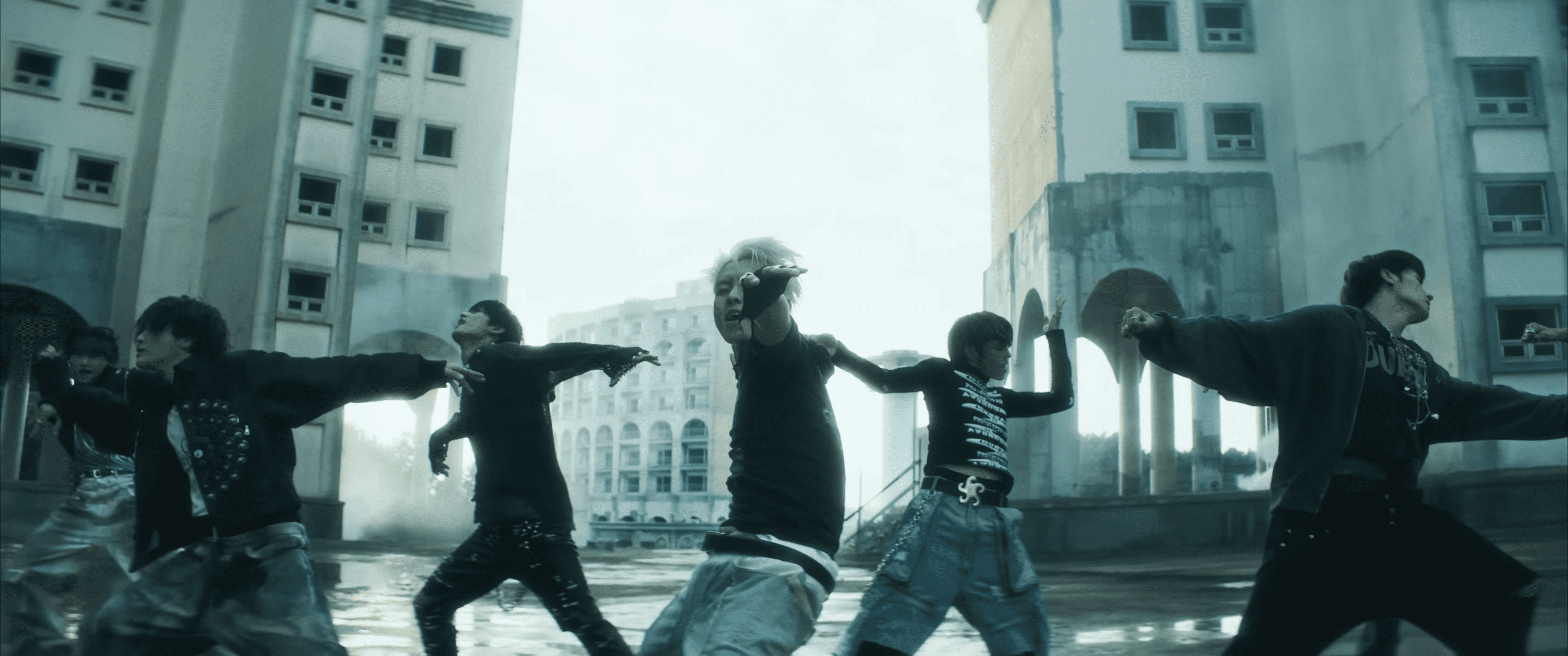 THE BOYZ TRIGGER MV Review | Leisurebyte