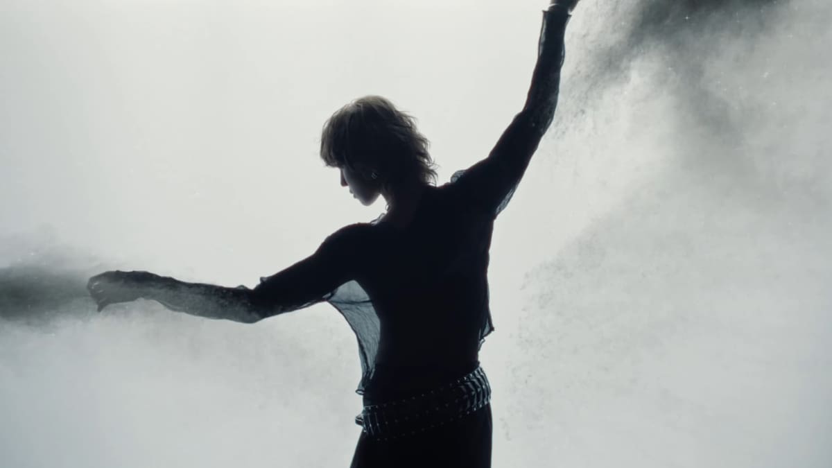 The8 Orbit MV (feat. JinJiBeWater_隼) Review | Leisurebyte