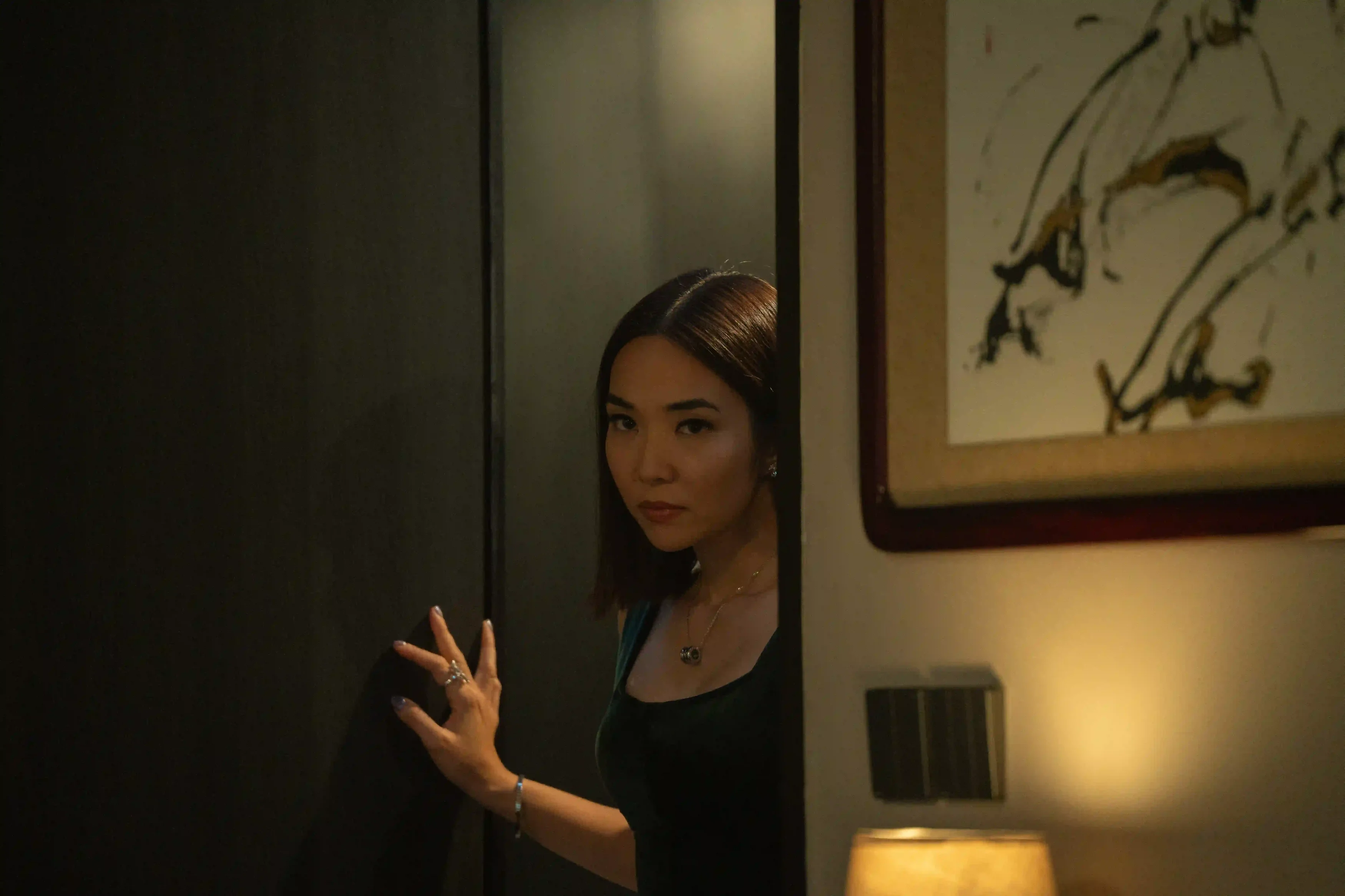 A Normal Woman Ending Explained: What is the Mysterious Rash? Who is ...