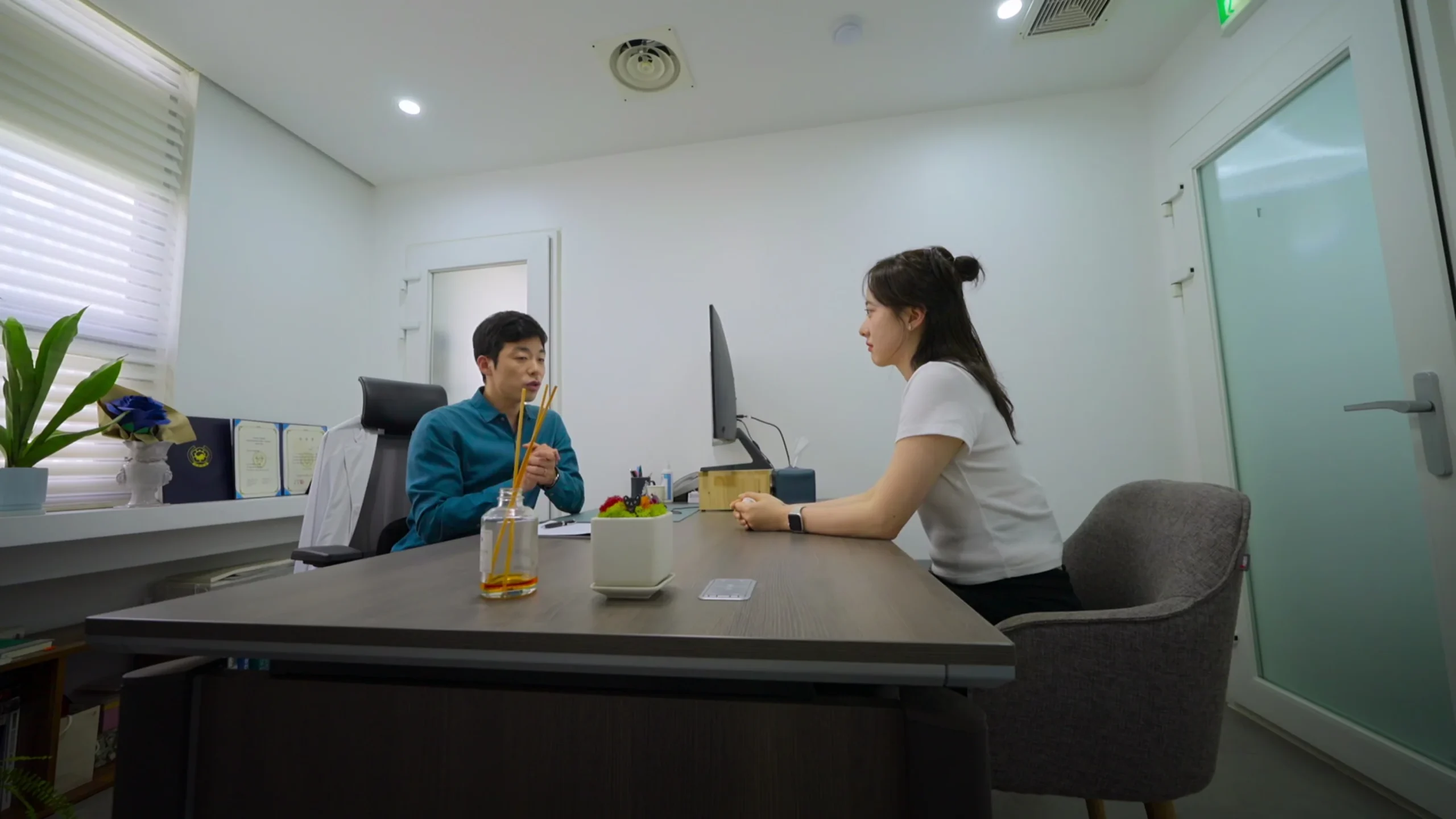 Better Late Than Single Review: Finding Love, Romance and Oneself ...