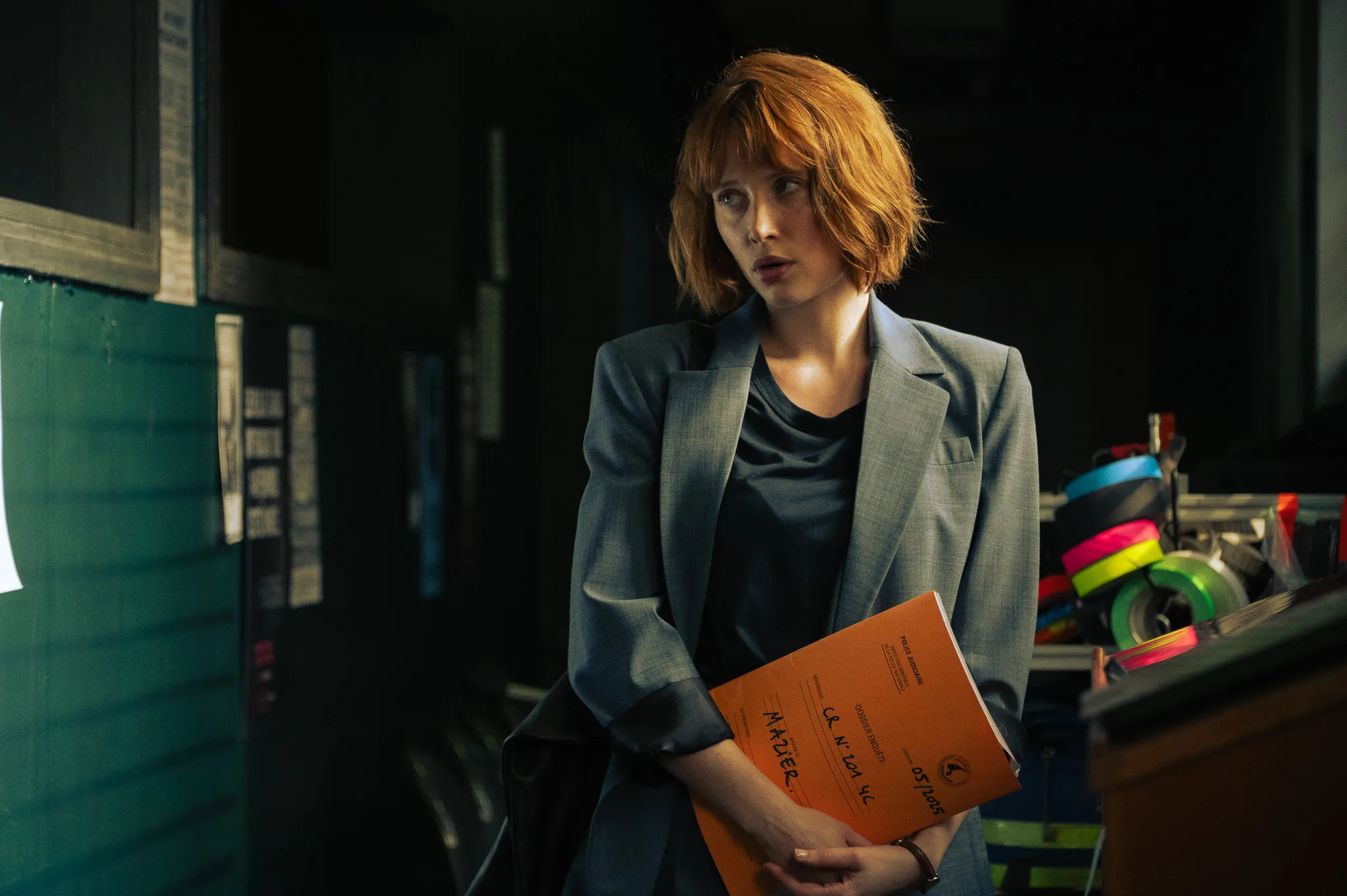 Under a Dark Sun Ending Explained: Who Killed Arnaud? Who is Alba's ...