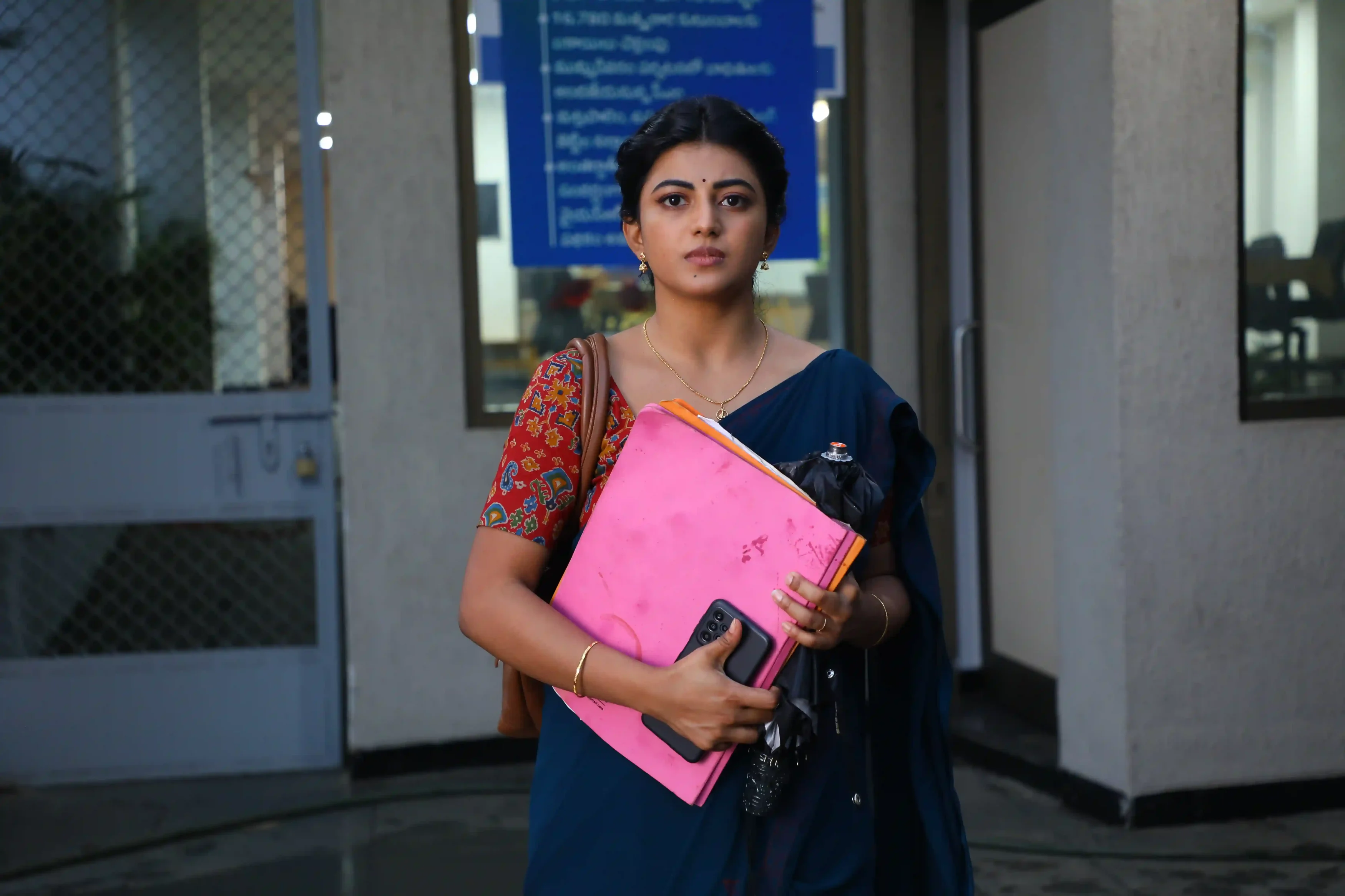 Arabia Kadali Review: Loses Potential to be Something Memorable | Leisurebyte