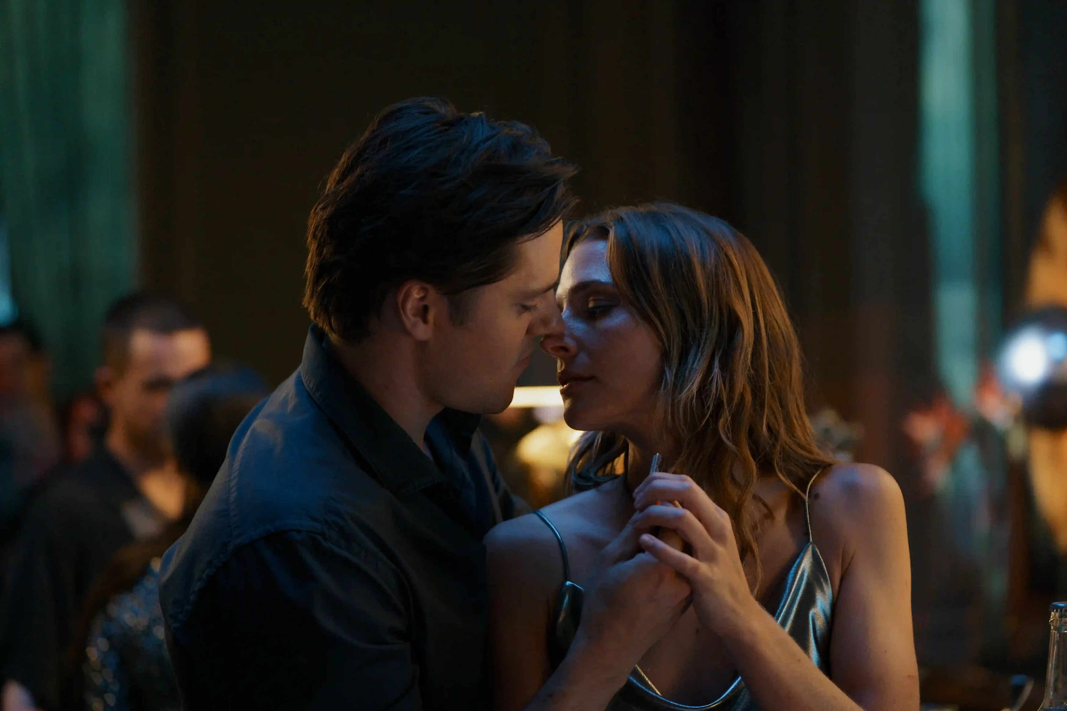 Fall For Me Ending Explained: Is Manu Really Cheating Valeria? Do Lilli ...