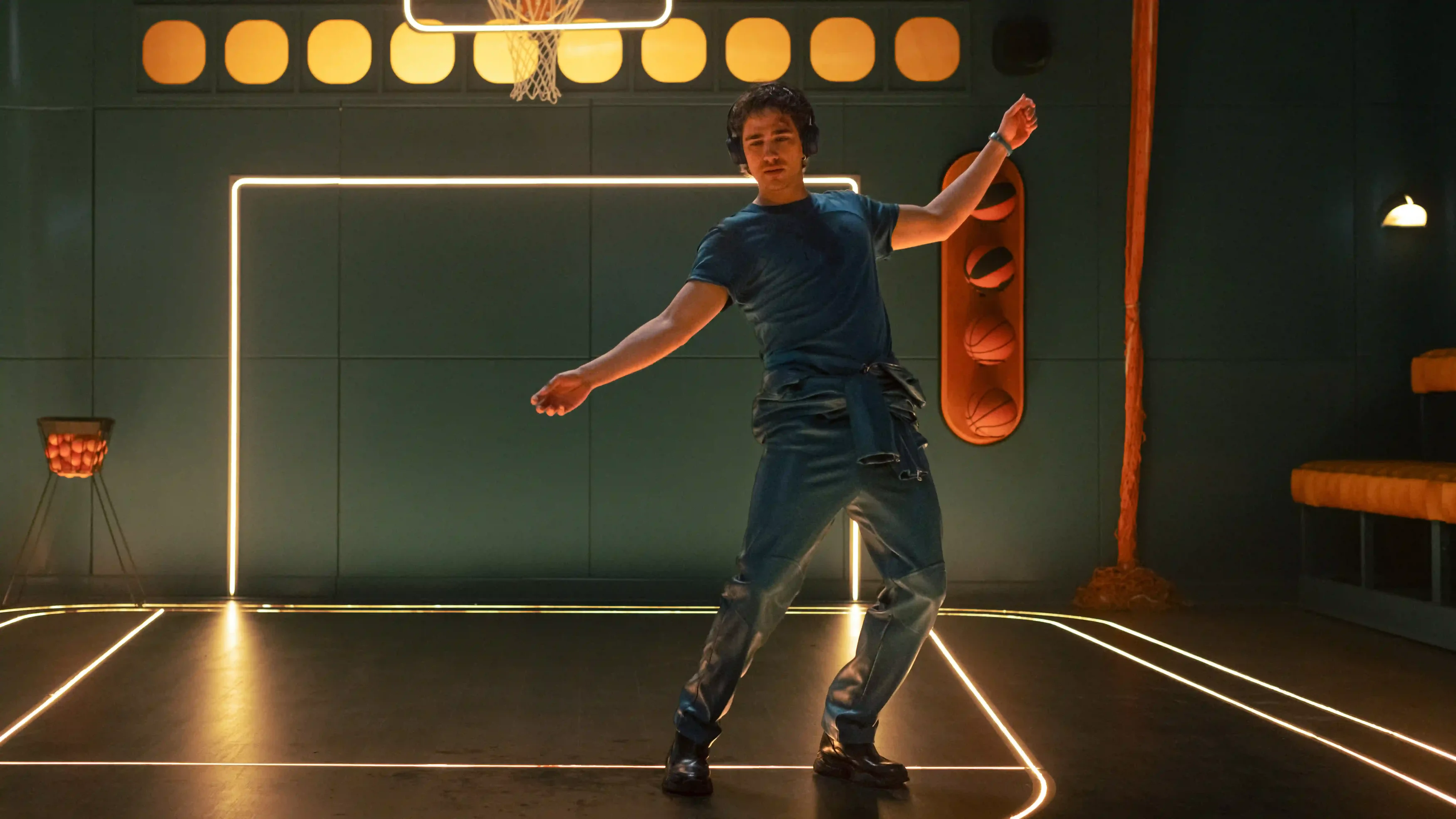 Billionaires' Bunker Review: A Somewhat Mysterious Watch That Tends to ...