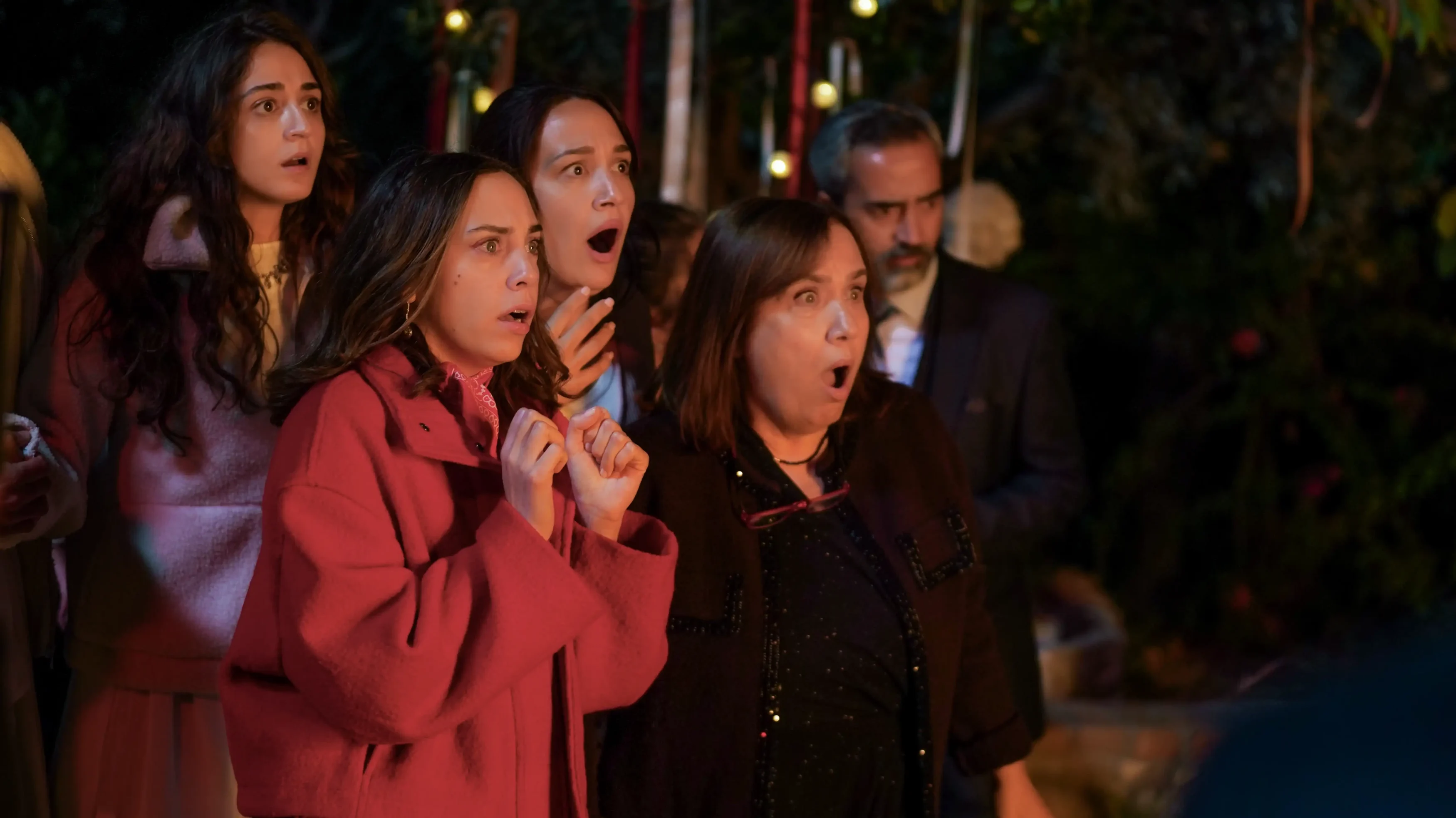 Platonic: Blue Moon Hotel Review: A Rather Confusing Watch | Leisurebyte